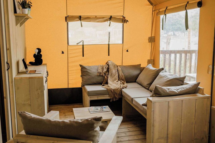 Stay In The Adventurous Ranger Lodge: For 8 Guests With A Play Net, Luxury Kitchen, And Covered Terrace Overlooking The Playground. - Apeldoorn