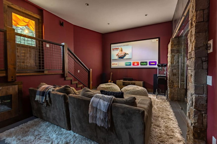 Apex - Walk To Trails + Hot Tub | Sauna & Theater - Telluride, CO