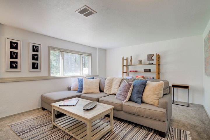 Cozy Big Sky Retreat W/hot Tub & Sauna! Family Friendly, Fireplace, Balconies! - Big Sky, MT