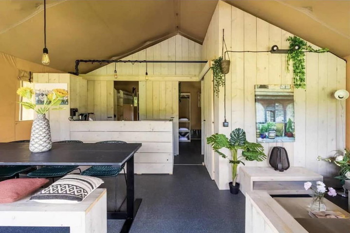 Three Luxury Glamping Lodges Side By Side For Up To 18 People. Ideal For Multiple Families Holidaying Together, Each With Their Own Comfort. Wellness Included. Glamping Zeewolde. - Amersfoort