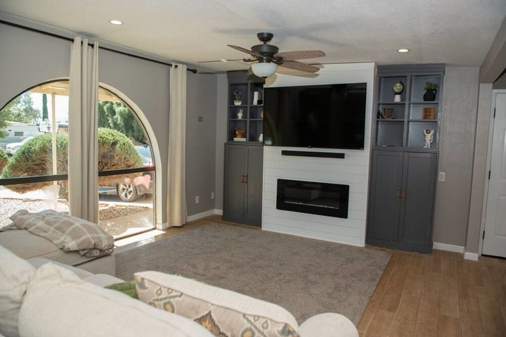 Terrific 3-bedroom House With A Dreamy Backyard For The Whole Family To Enjoy! - Sierra Vista, AZ