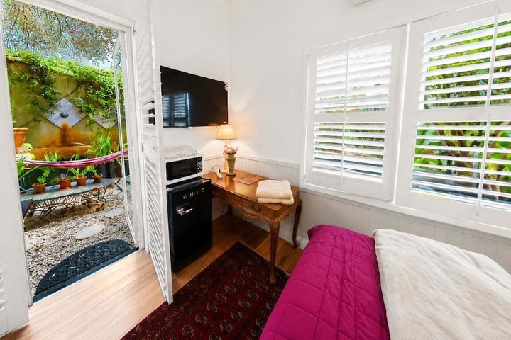 Litt2 - Mosman Oasis | Eclectic Garden Guest Room - Lane Cove