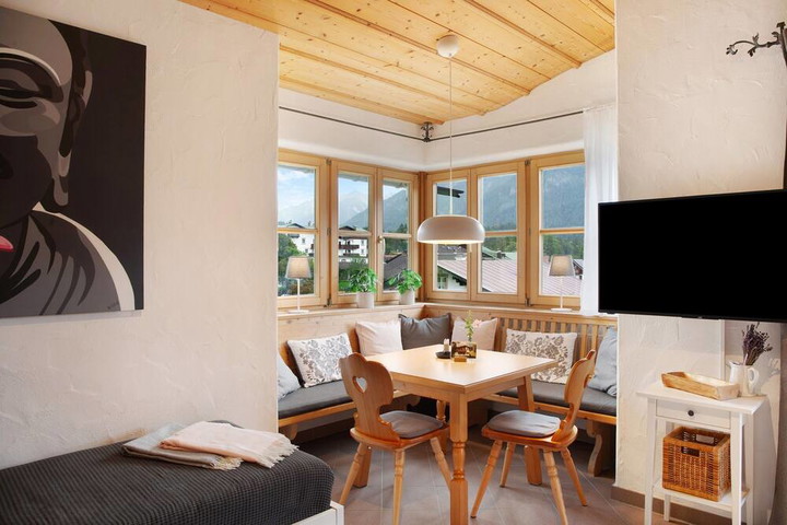 Apartment 'Kramernest' With Mountain View, Balcony And Wi-fi - Grainau