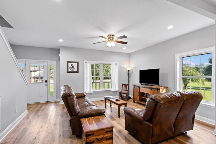 Walk To Boat Ramp Lake Keowee W/ Parking + Firepit - Seneca
