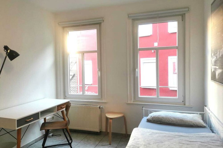 Welcoming 3-bedroom Apartment In Vibrant Stuttgart Neighborhood - Stuttgart