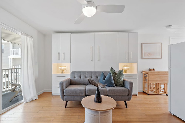 Whale's Tale - Boutique Studio Condo W/pool - Portsmouth, NH
