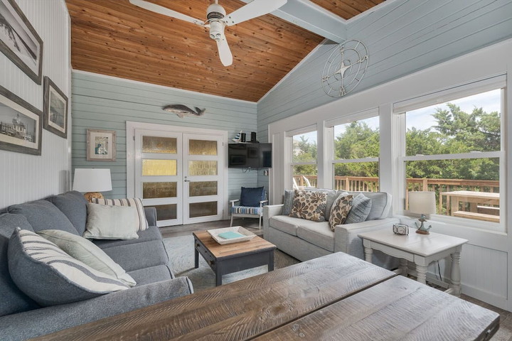 Finlandia: 3br Avon Cottage. Dog-friendly - Steps From Pristine Beach! - Outer Banks, NC