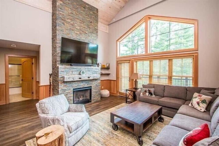 The Luxurious Penthouse Ski-in/ski-out Kearsarge Brook Condo At Cranmore Mtn! - North Conway, NH