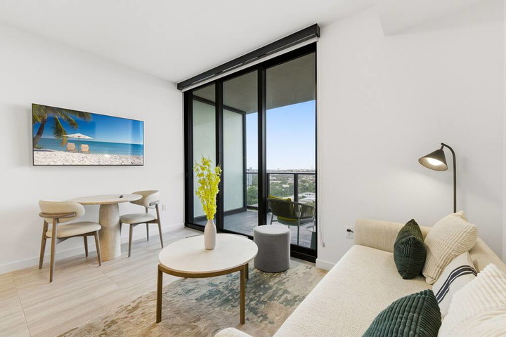 Stunning 1br Condo | Rooftop Pool | Miami Beach - Miami Beach, FL