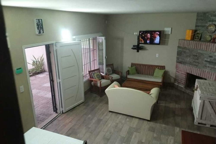 Casa A Treinta Metros Del Mar, Con Balcon Grande Con Vista Al Mar. - 