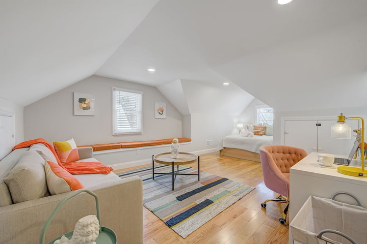 Palmer Square 2br W/ Parking - Princeton, NJ
