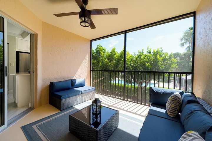 Jupiter Bay Getaway Walk To Beach + Private Patio - Jupiter, FL