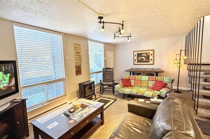 Central Ski Hub With Mountain Views | Top Floor - Dillon