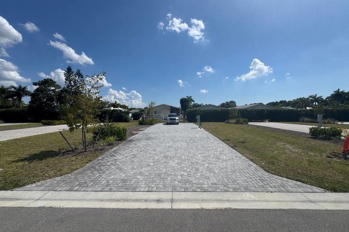 Tropical Rv Paradise At Laguna Caribe - Luxury In Fort Myers: Rv Lot/resort Site - 