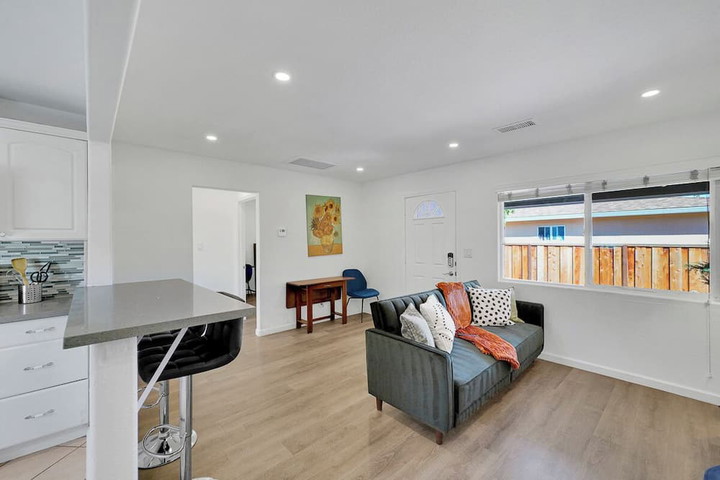 Cozystay In Central Silicon Valley W/ Parkings, Wifi & Ac, Next To Techs - Sunnyvale, CA