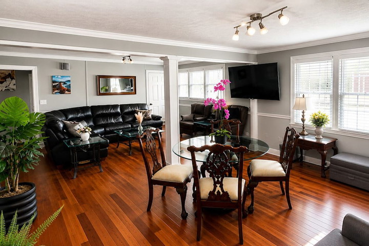 Beautiful Escape-sleeps 12-patio-games-relax - Sumter, SC