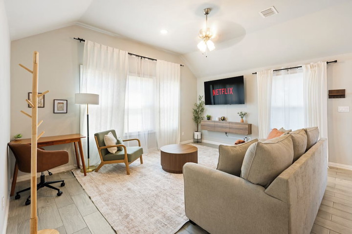 Cozy Home | 3br Near Downtown Fw | Sleeps 8 - Fairmount-Southside Historic District - Fort Worth