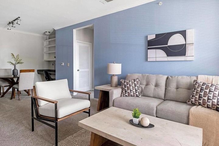 Landing | Incredible 2bd, Clubhouse, Gym - Humble, TX
