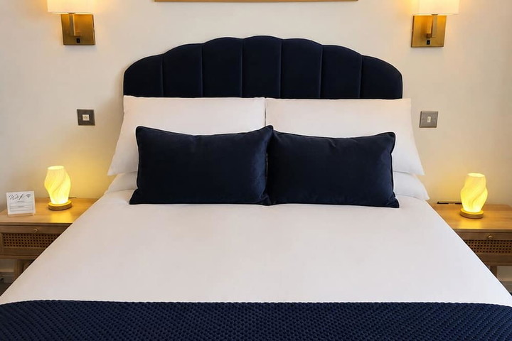 Tidal Escapes- Boutique Coastal Retreat. Sea View. - Sunderland