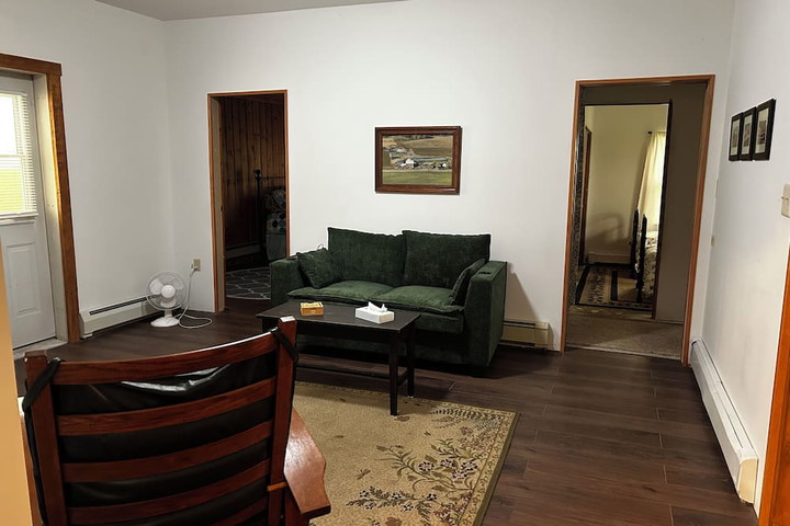 Charming 2-bedroom Renovated Farm House In Bear Lake Perfect For Your Getaway - Arcadia, MI
