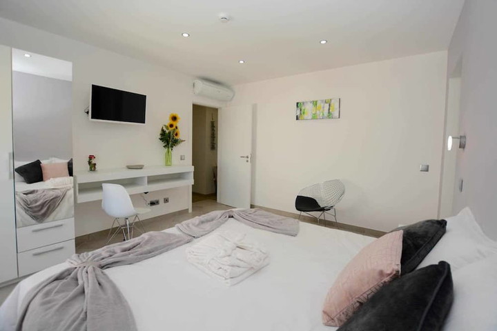 Spa Suite 1: Pool, Jacuzzi & Sauna - Carvoeiro