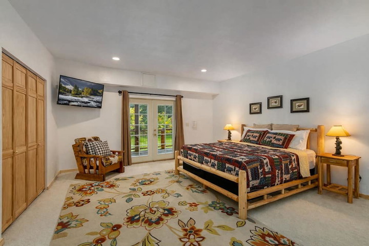 River Road Lodge - Dort 16, Jacuzzi, 2 Cheminées, Billard - Washington