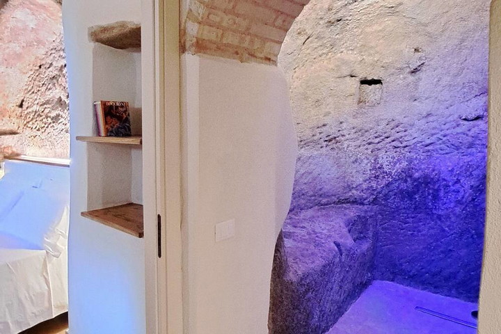 Accogliente Ed Elegante B&b Nel Centro Storico Di Belmonte. - Lago