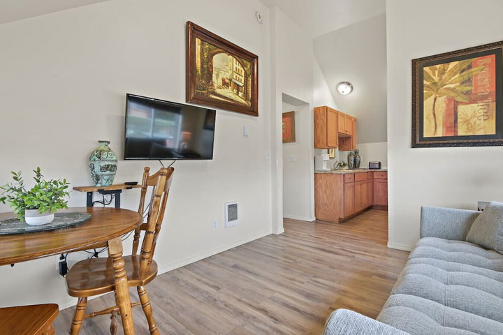Maple Manor City View - Spokane, WA