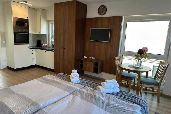 Modern Oasis Of Relaxation With A Large Terrace Centrally Located And Quiet In Hilden - Hilden