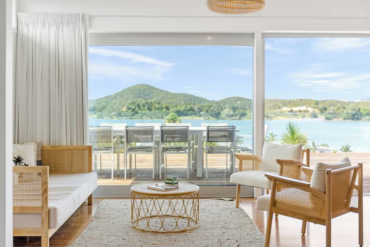 Coastal Vista - Ngunguru Holiday Home - Tutukaka
