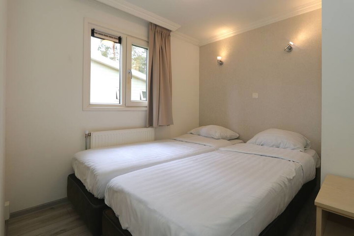 Chalet Met 3 Slaapkamers En Een Terras - Zutphen