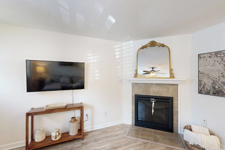 Hike, Fish & Relax: Tallahassee Townhome W/ Patio! - Tallahassee, FL