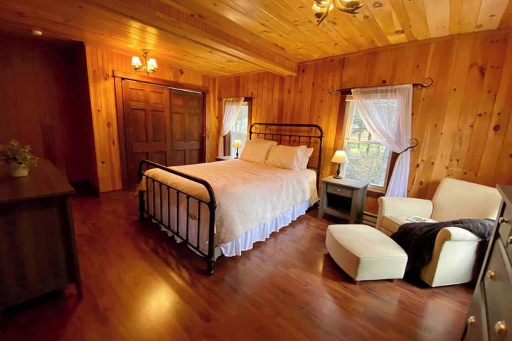 Charming Country Home W/character Of The Adirondacks - Lake Placid, NY