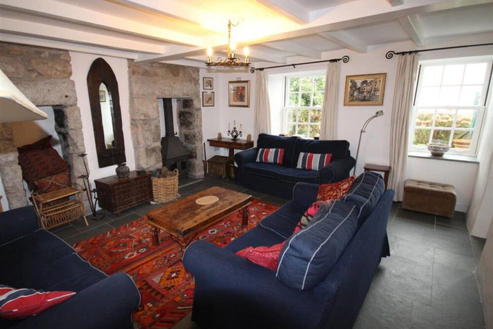 Sparrows Nest - Three Bedroom Cottage, Sleeps 6 - Mousehole