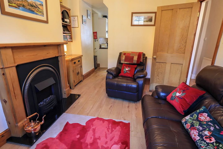 Tizzie Whizie Cottage, Pet Friendly, With A Garden In Windermere - Windermere