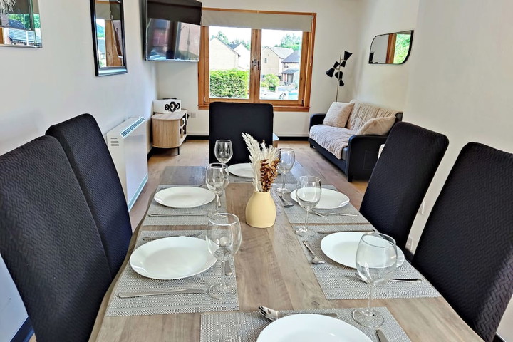 Dundee Beach Villa, With Parking, 70'' Smart Tv, Historic Cox Tower Of Dundee - Dundee, UK