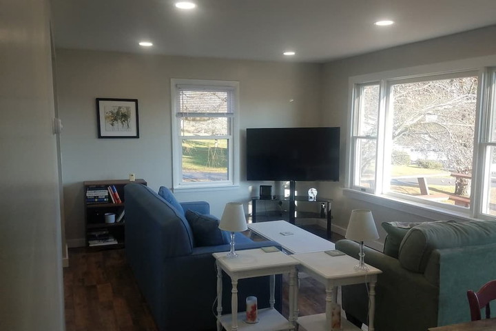 Comfortable, Close To Town Home, With Oceanview. - Rockland, ME