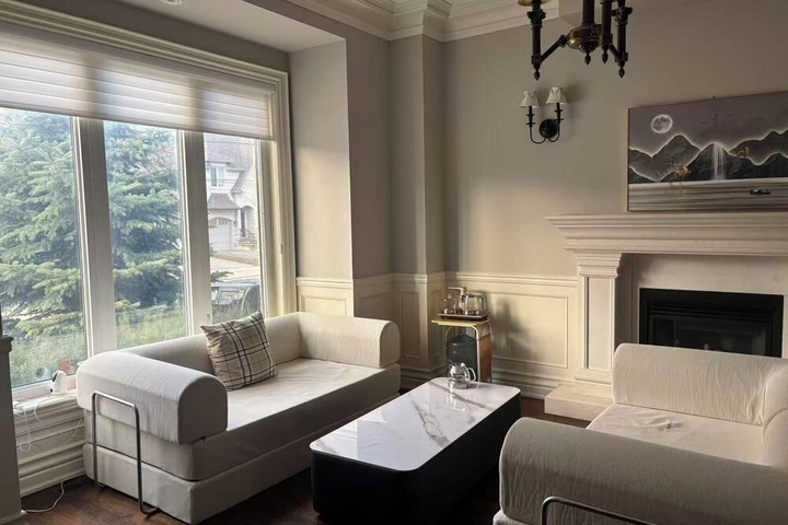 Cozy Room 202 | Private Bathroom | Free Parking | Easy Transit - Vaughan