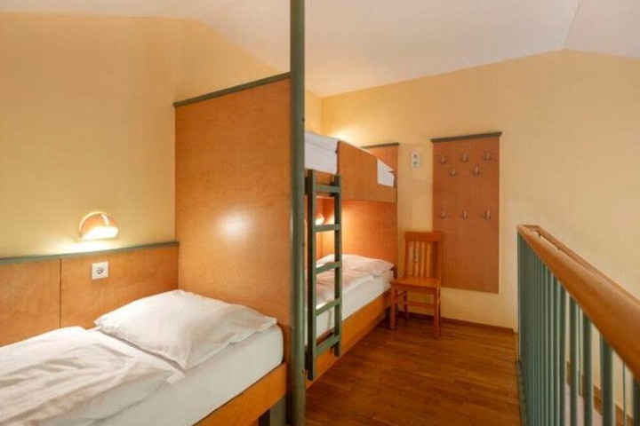 Fünfbettzimmer, Dusche, Wc, Komfort - Jufa Hotel Kaprun - Kaprun