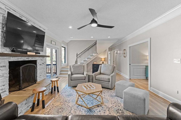 Winding Down |Pool & Hot Tub | Sleeps 20 |Sports Den - Statesville, NC