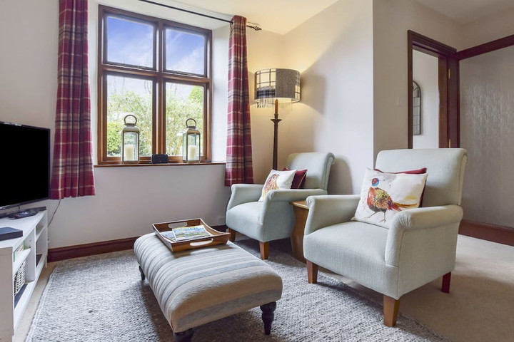 Stepping Stones Cottage - Sleeps 4 Guests In 2 Bedrooms - Moreton-in-Marsh