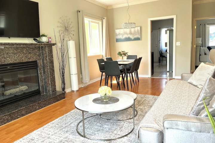 Bright And Spacious Unit In Central Vancouver Close To Yvr And Downtown W/ Ac - Vancouver