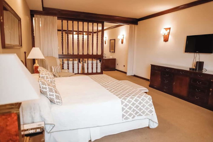 Family Staycation In Central Asunción | Fitness Center, Spa & Pool Access - Asuncion