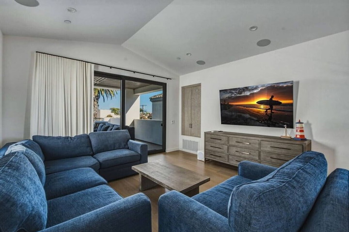 Luxury Home On 7th - Patio, Deck, Fire Pit - Huntington Beach, CA
