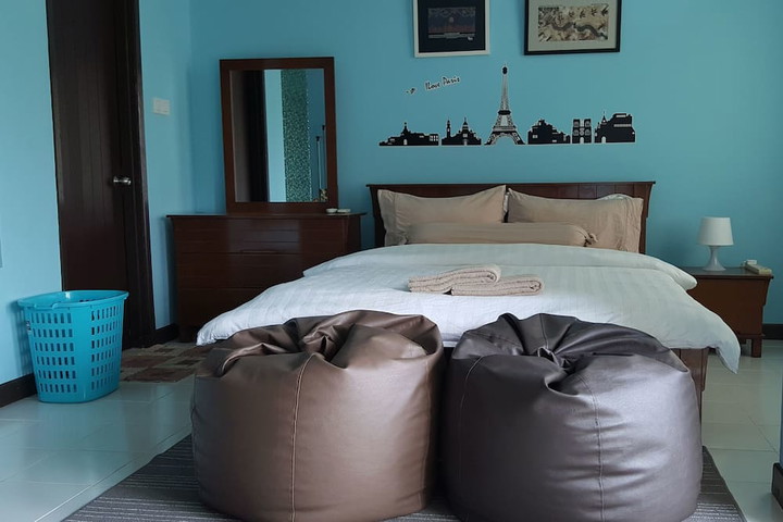 Triple B's Staycation - Simple And Comfy - Petaling Jaya