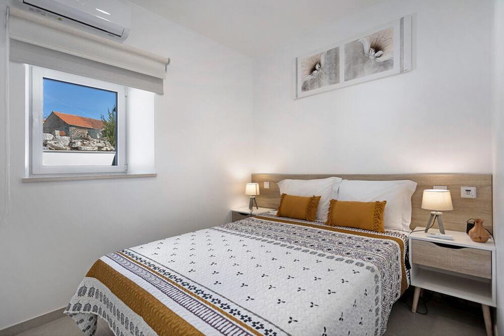 Apartment 'Casinha Do Rei' With Shared Terrace, Wi-fi And Air Conditioning - Torres Novas
