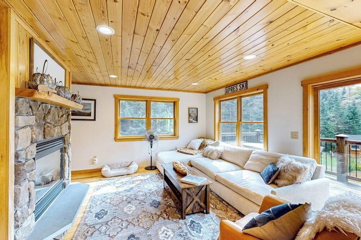 Dog-friendly Sunday River Retreat With Large Yard, Grill, Washer/dryer - Bethel, ME