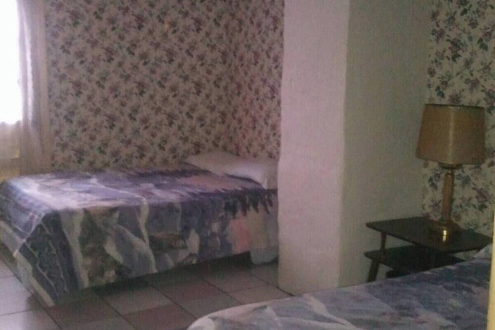 Cozy, 1 Room Apartment, Comm Bath Remote Rustic, Hunting/fishing Lodge, Grant Mt - Montana