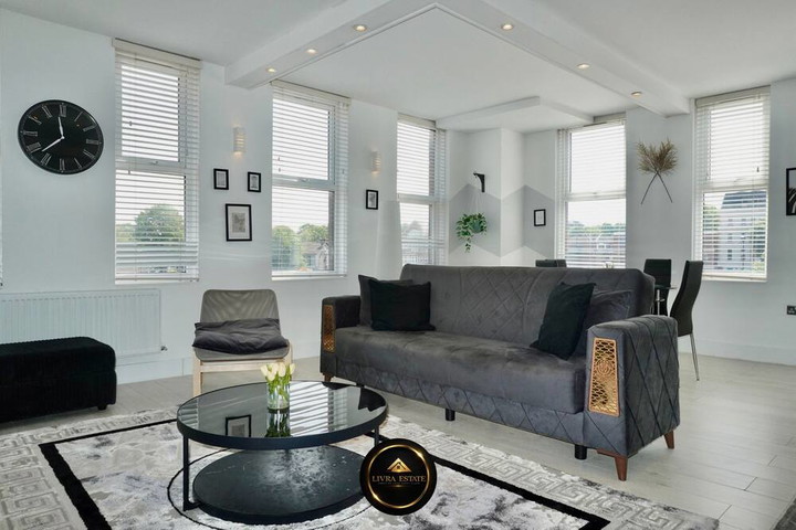 Ocean Pearl 1 Bed Apartment, High St, Sutton - Epsom