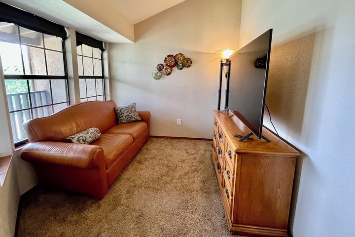 Casa Rio Oasis  A Cosy 3-bedroom Condo Right On The Pecos River, - Carlsbad, NM